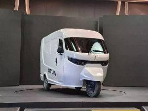Dandera Ventures OTUA EV van | Small Cars Club