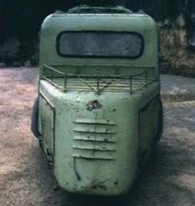 Barcino 3-wheeled Truck from Barcelona | Small Cars Club